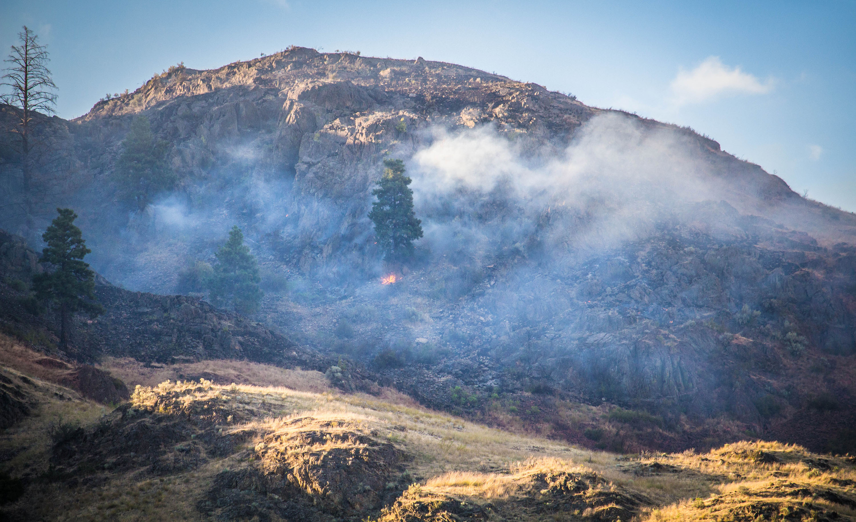 UPDATE: Oliver Mountain fire contained - TimesChronicle.ca
