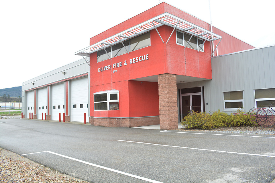 Oliver and Osoyoos agree to let fire departments share each other’s ...