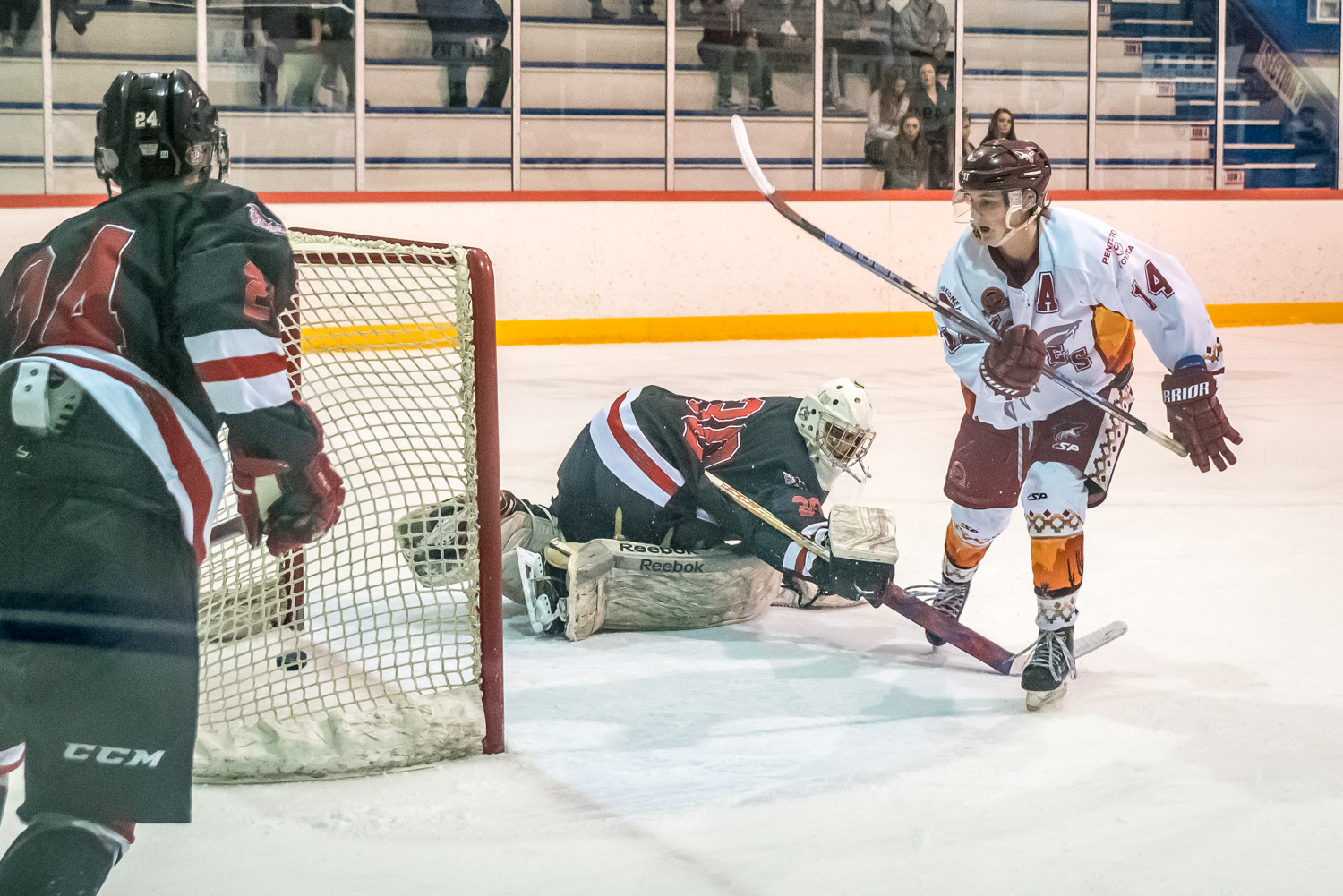 Coyotes handily beat Sicamous after squeaking out nail-biter win over ...