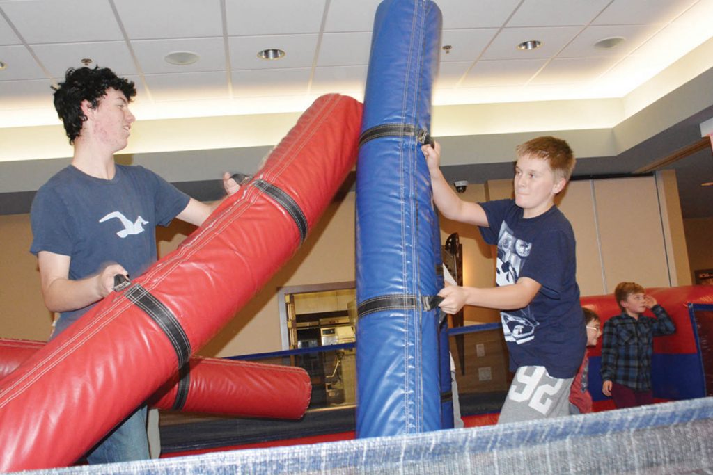 Popular Nk'Mip Resort Festival of Trees returns to Osoyoos once again ...