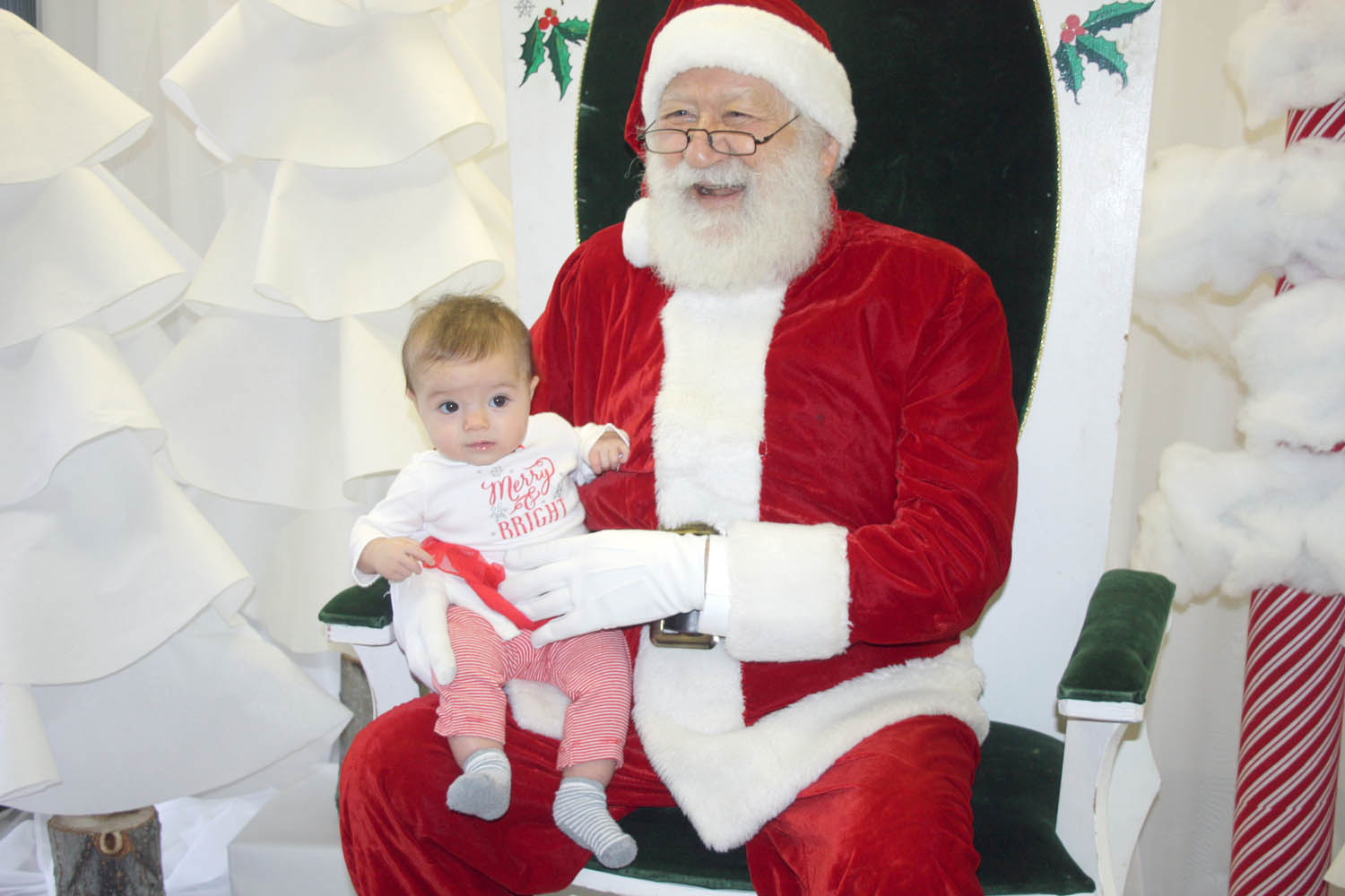 Hundreds of residents take in Breakfast with Santa event ...