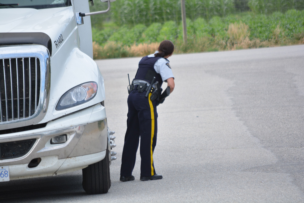 Police continue manhunt today after searching fugitive's home ...