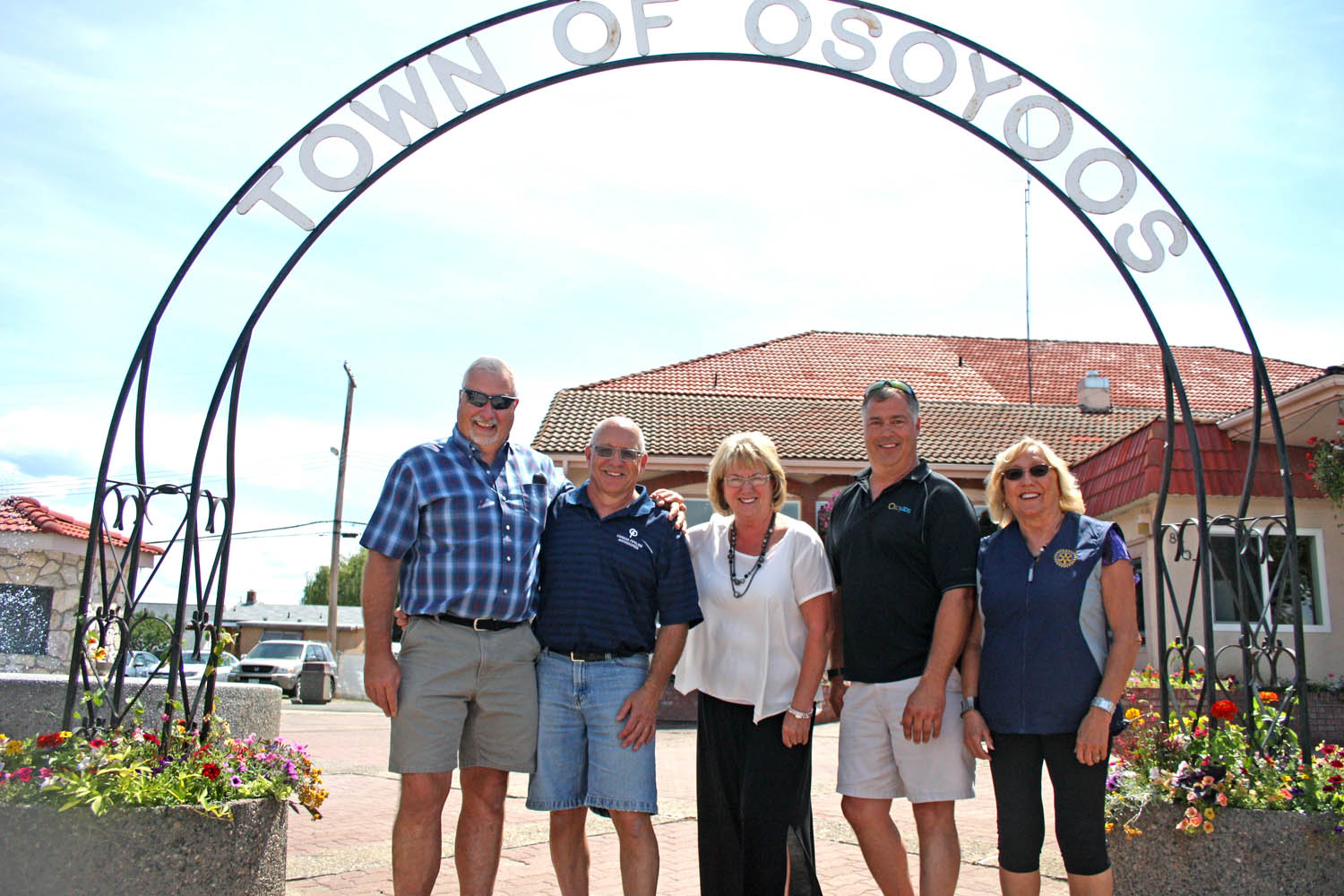 Town’s public works boss hits ace and helps team win 10K during Rotary ...