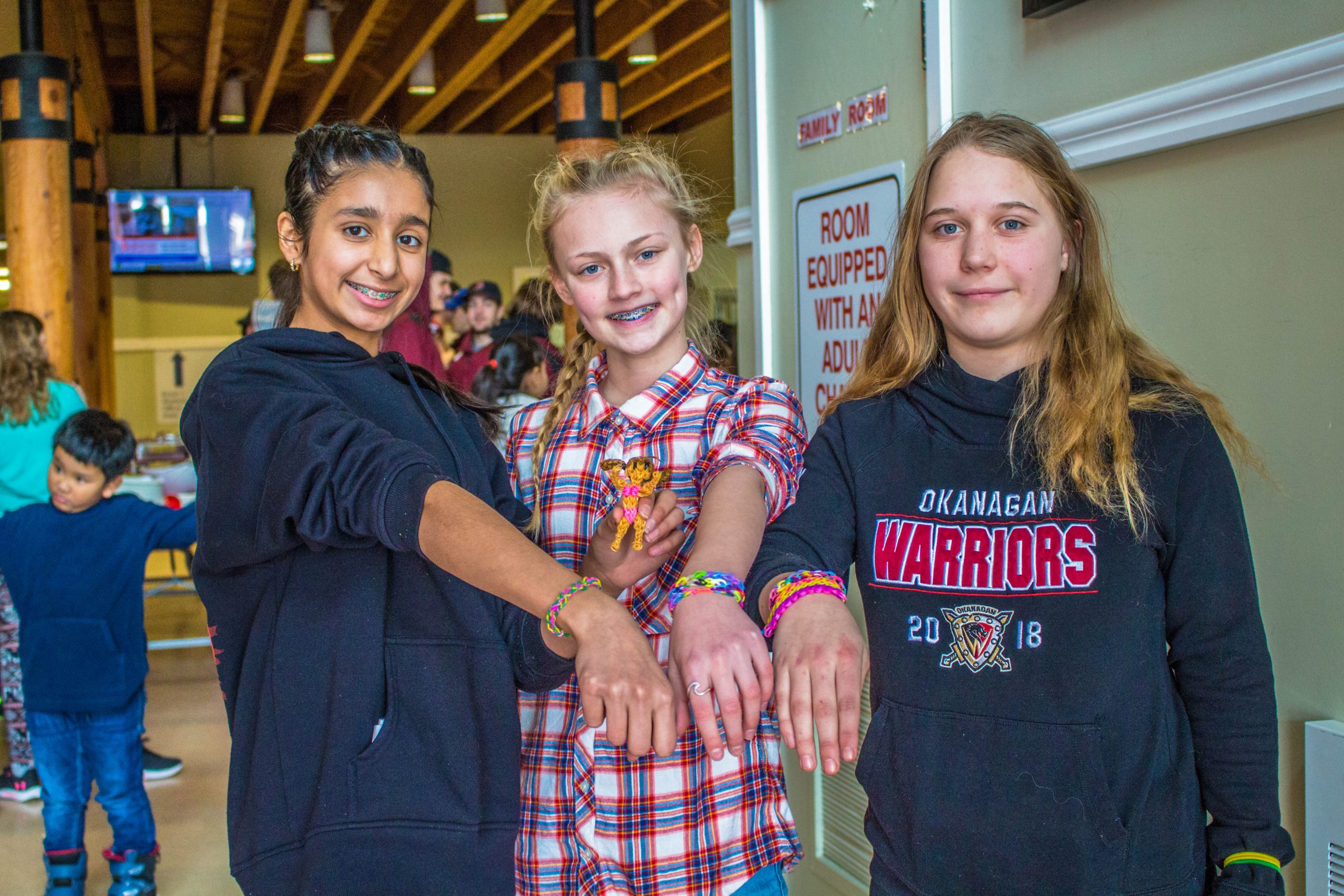 Elementary students spread kindness with bracelets - TimesChronicle.ca