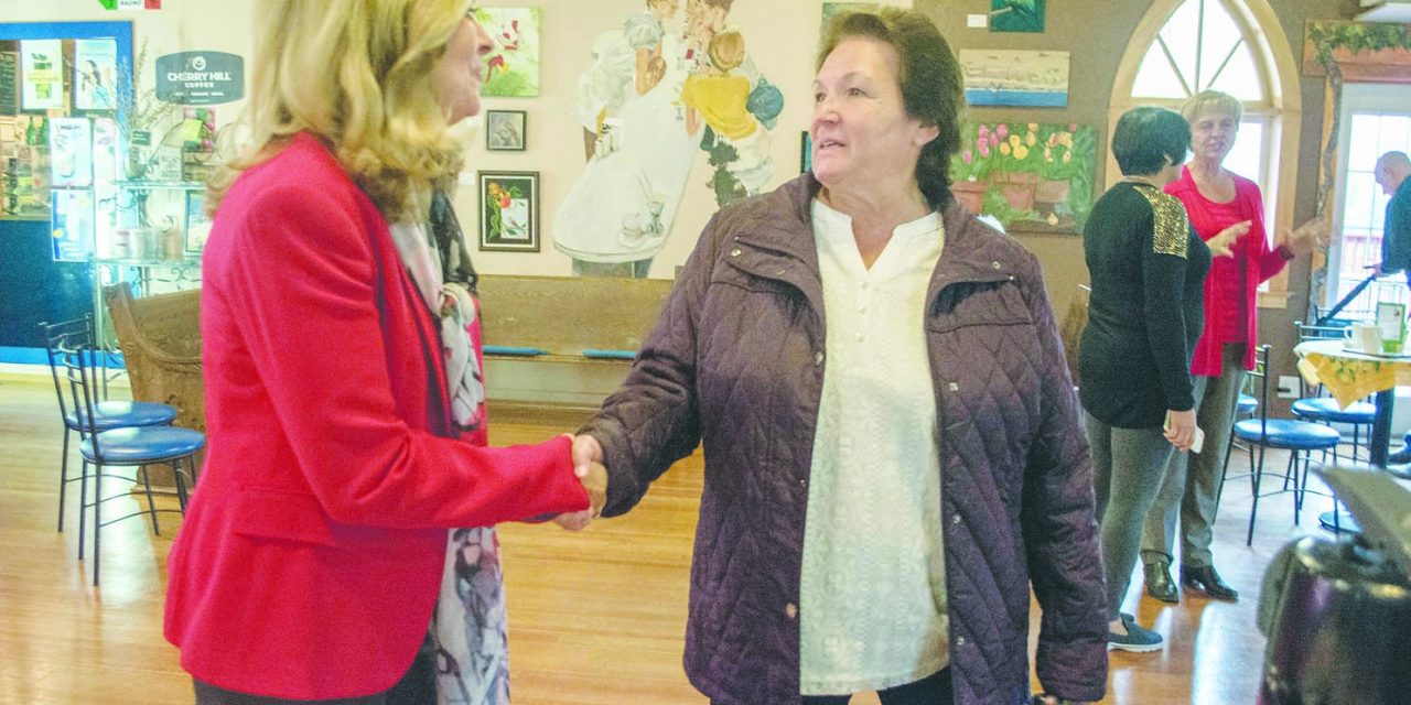 Popular TV personality Pamela Martin drops into Oliver to endorse MLA ...