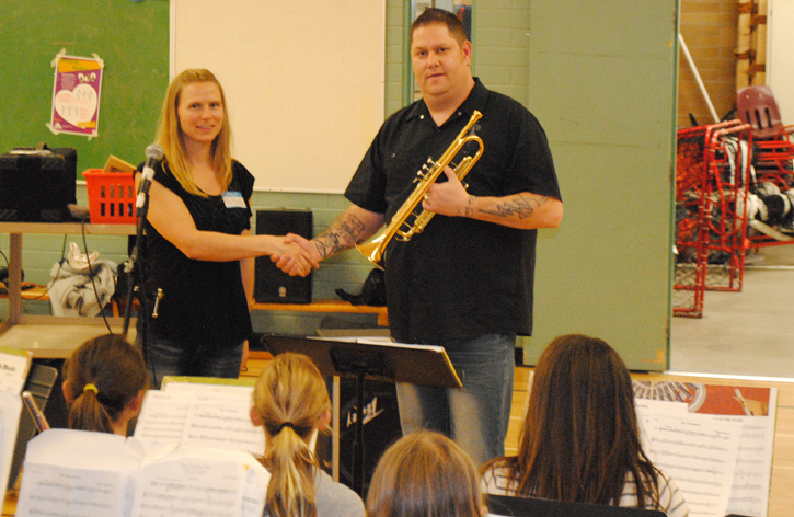 The Canadian Crooner Tour stops in Oliver Friday - tickets still ...