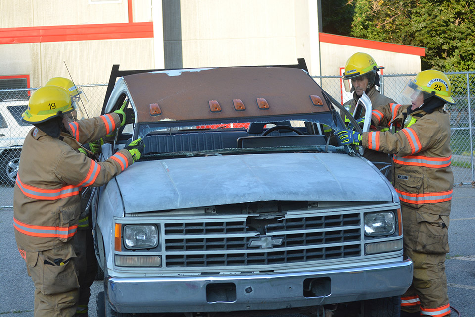Neighbouring firefighters put new bush truck in service - TimesChronicle.ca