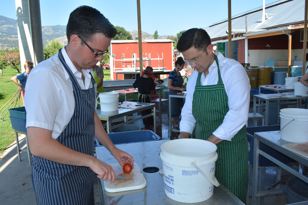Minister of State Poilievre visits Oliver area - TimesChronicle.ca