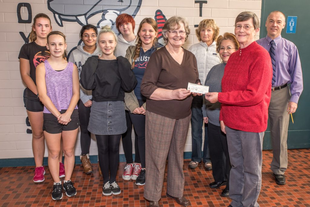 Beta Sigma Phi donates to OSS Band Club - TimesChronicle.ca