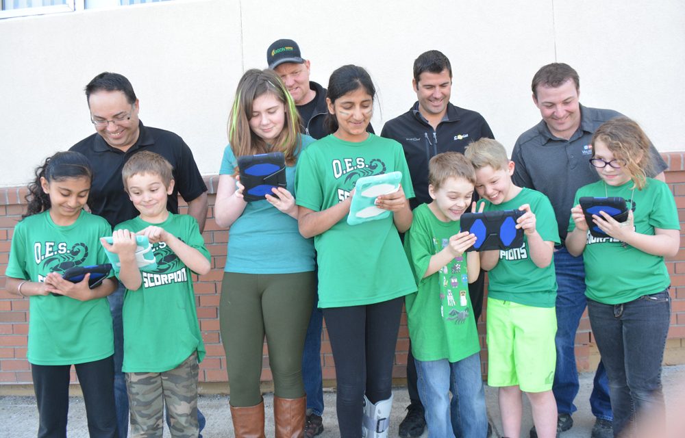 Businesses 'wow' students with donation - TimesChronicle.ca