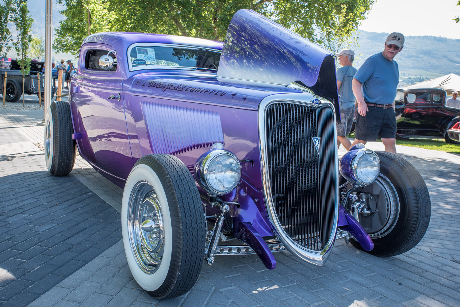 Cactus Jalopies shows wide collection of classic cars, trucks, hot rods ...