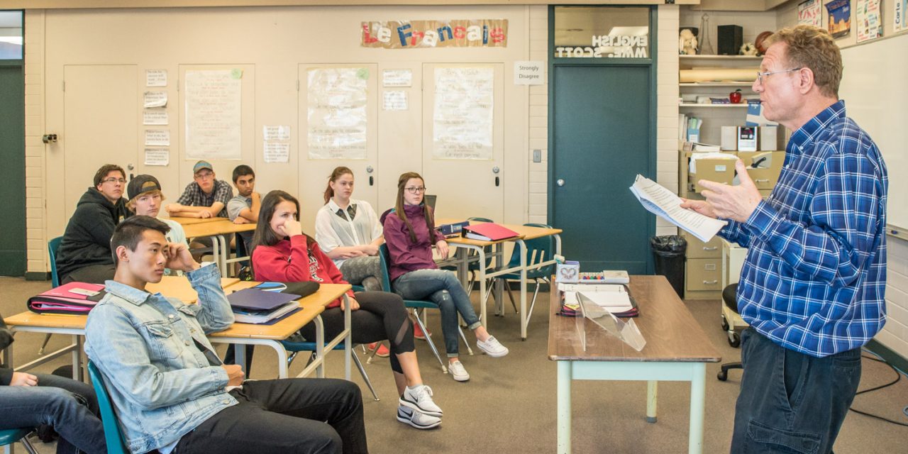 Osoyoos Times reporter speaks to OSS Grade 12 class about newspapers ...