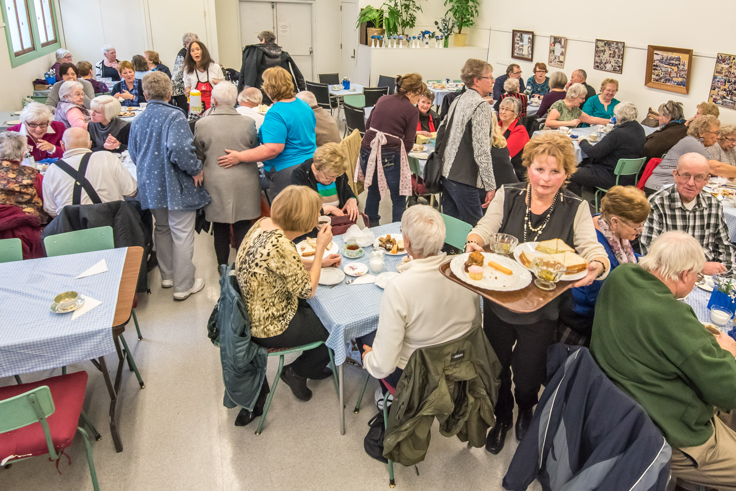 Snowflake Tea is a full house at United Church - TimesChronicle.ca