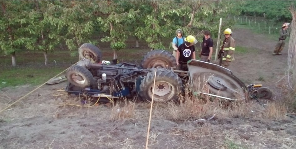 Driver pinned under tractor - TimesChronicle.ca