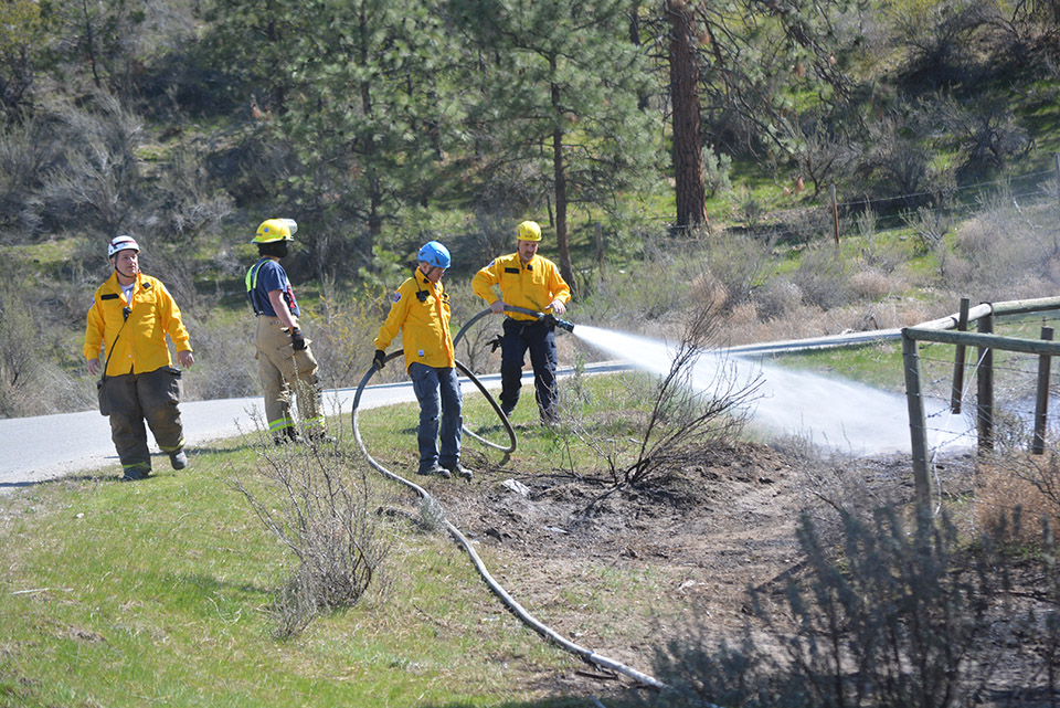 Crews pounce on two grass fires - TimesChronicle.ca