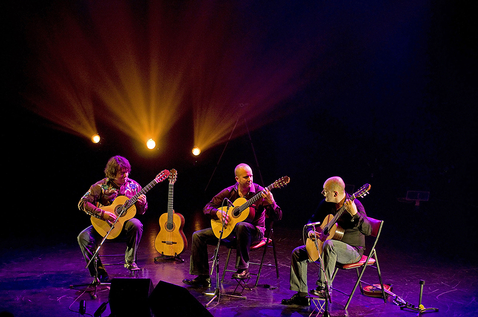 SOCS presents 'hottest' guitar ensemble - TimesChronicle.ca