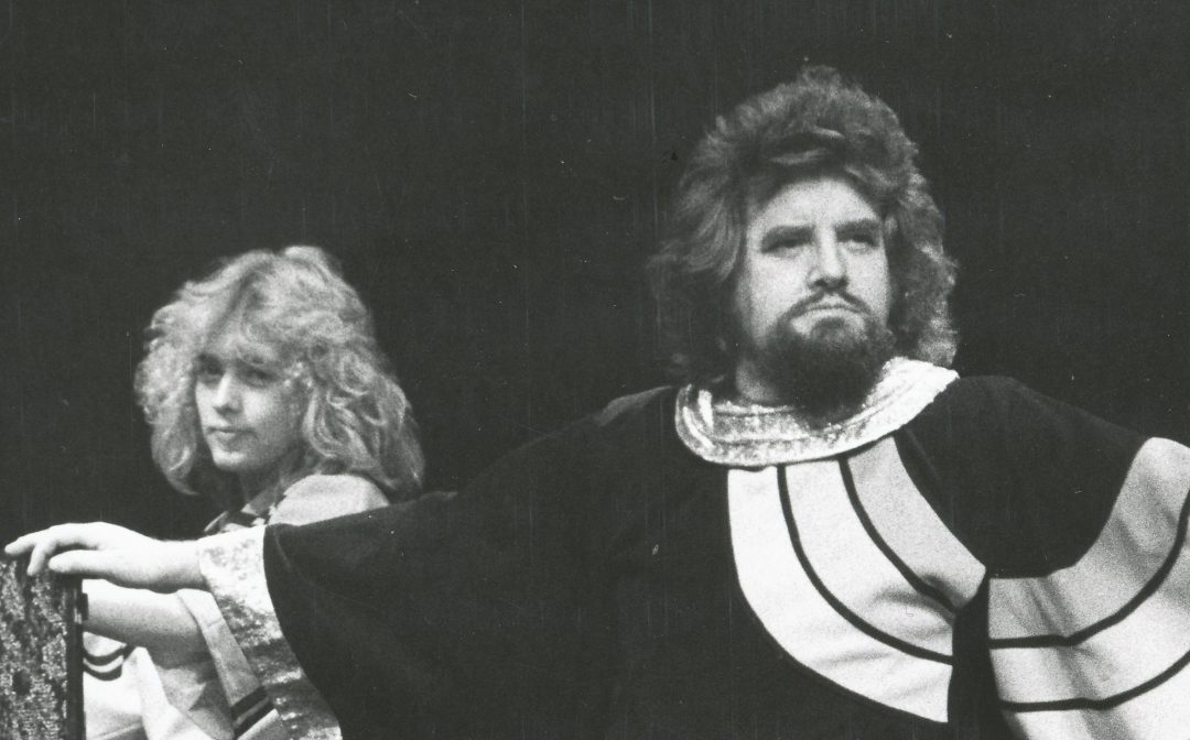 Reveen the hypnotist performing at Venables - TimesChronicle.ca