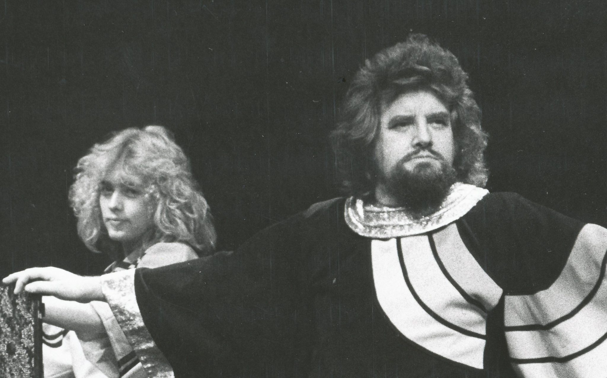 Reveen the hypnotist performing at Venables - TimesChronicle.ca