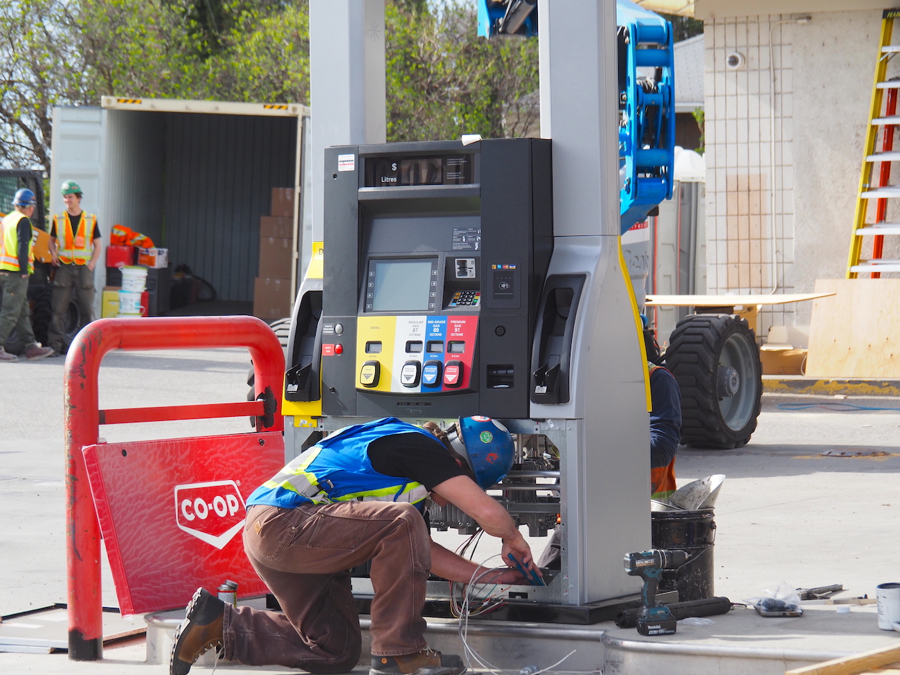 Osoyoos Husky stations make the switch to Co-op | TimesChronicle.ca