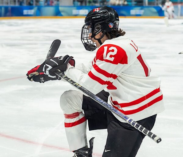 Okanagan hockey players return from "amazing experience ...