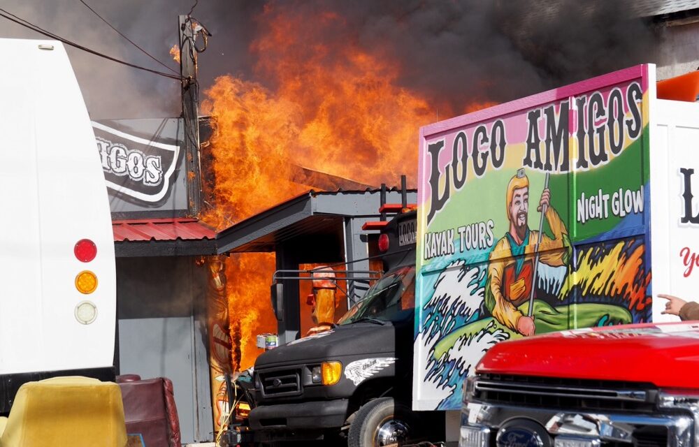 VIDEO: Firefighters battling Loco Amigos fire in Osoyoos ...