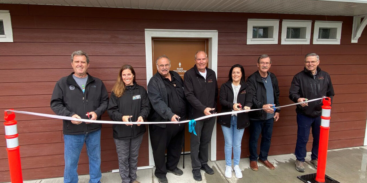 Oliver officially opens upgraded Lion's Park washroom - TimesChronicle.ca