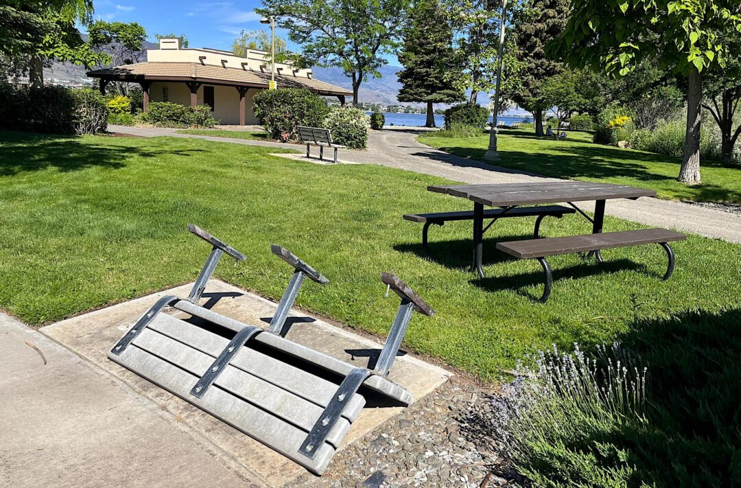 Vandalized memorial bench quickly reinstalled - TimesChronicle.ca