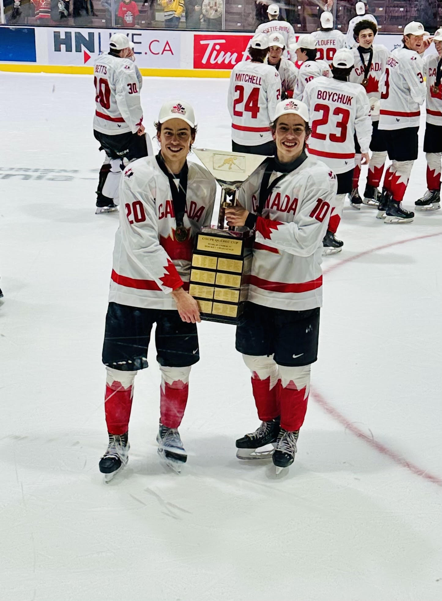 Osoyoos’ Ruck twins score gold at U17 World Challenge - TimesChronicle.ca