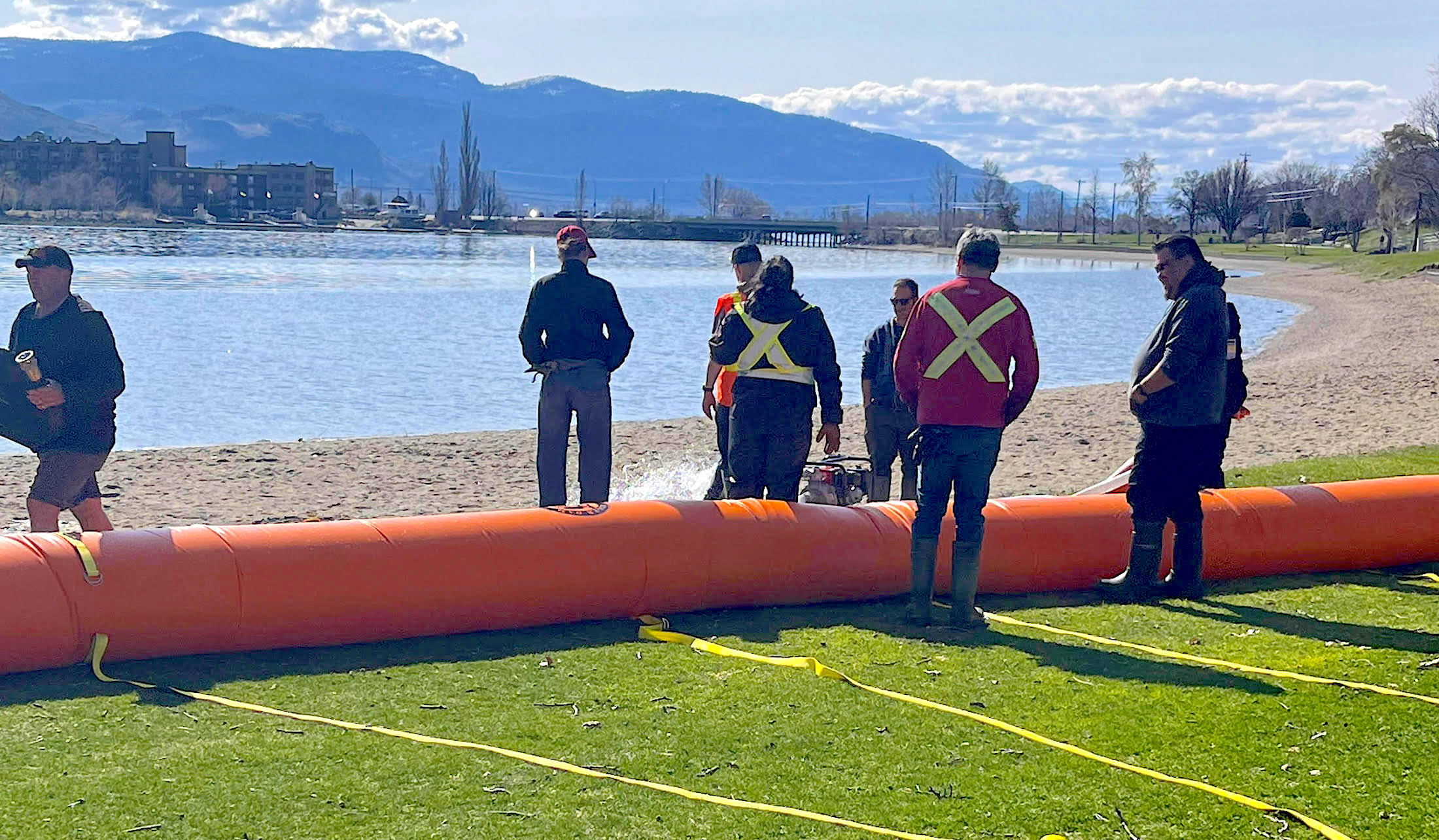 Tiger Dam demo readies crews for flood season - TimesChronicle.ca