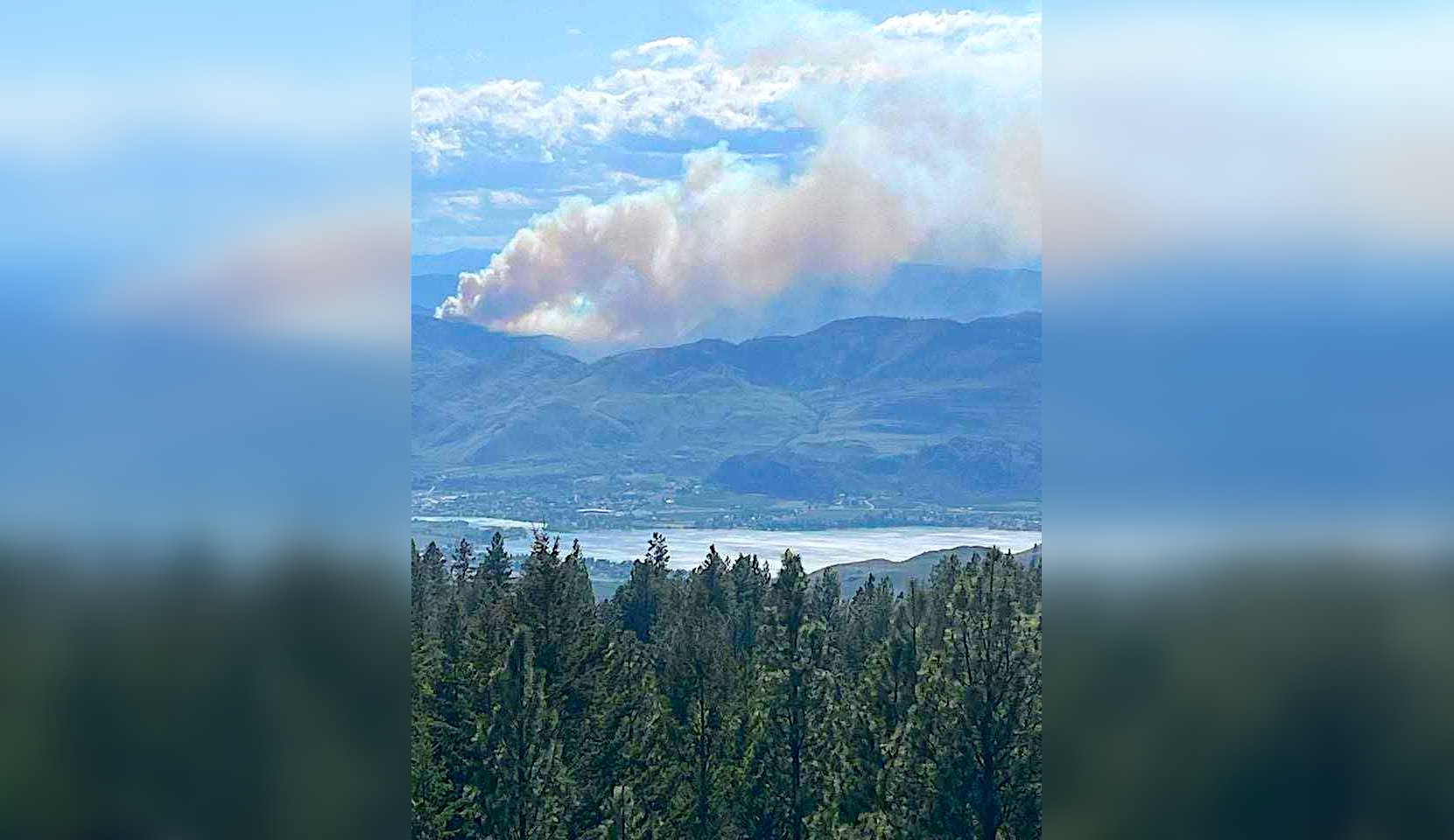 BC Wildfire air tanker assisting in Washington fire - TimesChronicle.ca