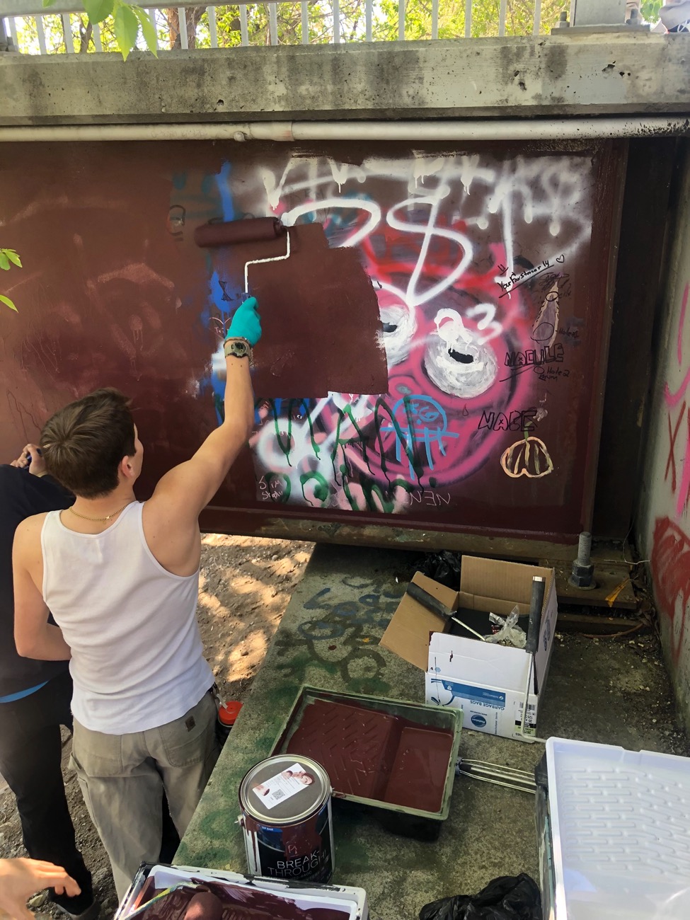 Youth on a mission clean Oliver graffiti - TimesChronicle.ca